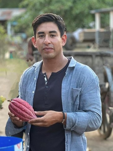 Peace Corps - How chocolate, vanilla, and spices brought 7 RPCVs ...