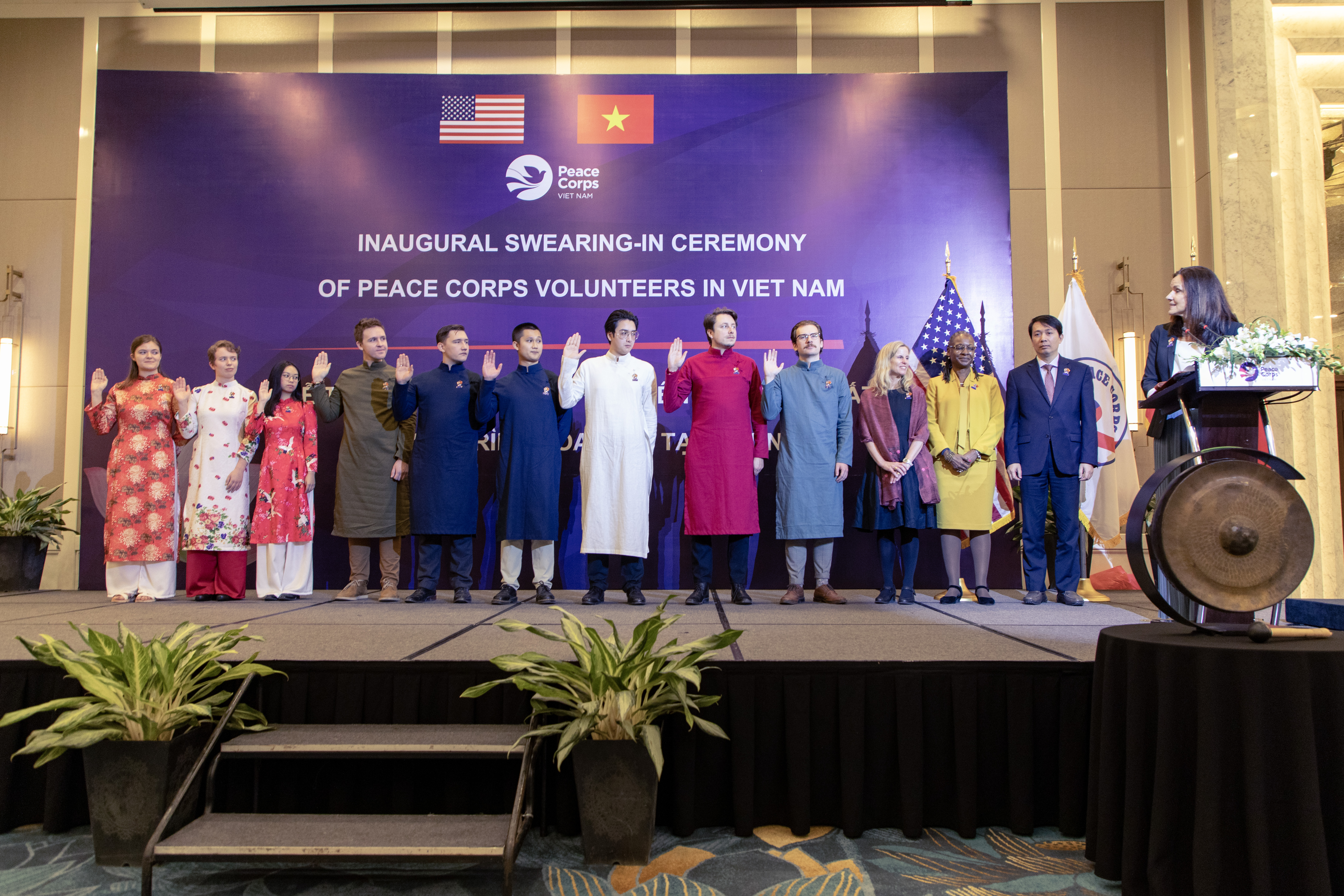 Peace Corps - First Peace Corps Volunteers in Viet Nam